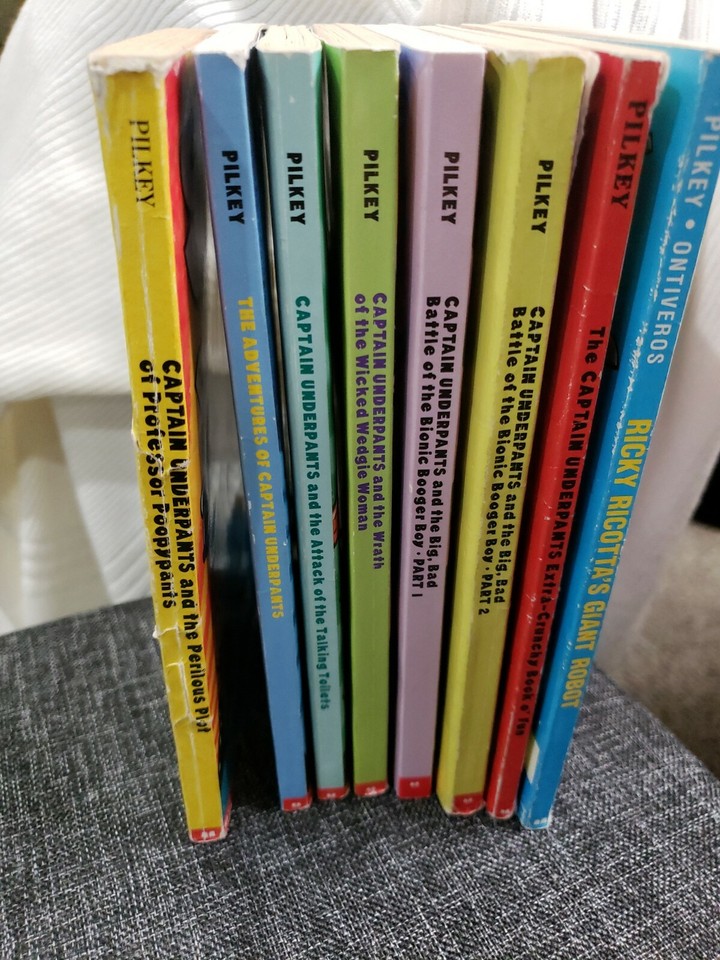 8 Dav Pilkey 7- Captain Underpants ~ 1 Ricky Ricotta's Giant Robot RL-3 ...