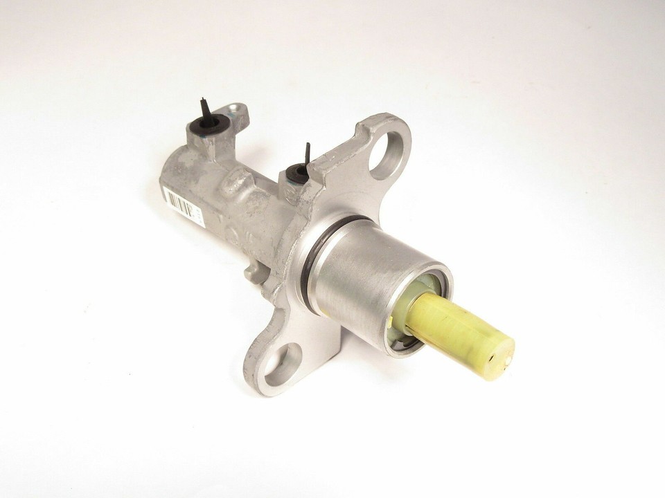 Brake Master Cylinder Fits Audi A4 A4 Quattro S4 S8 A8 Quattro 4D0 611 ...