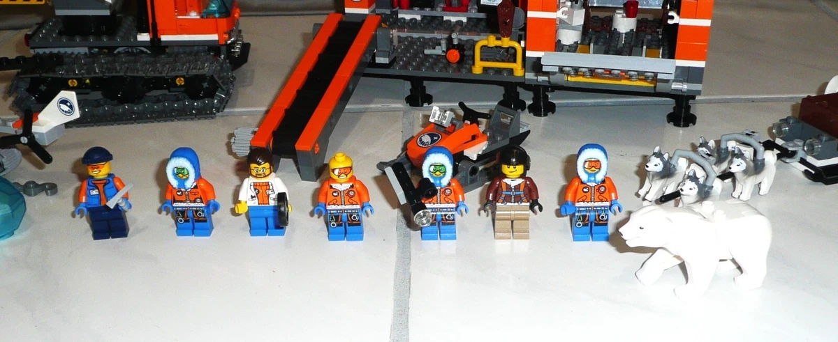 Lego Arctic Base Camp