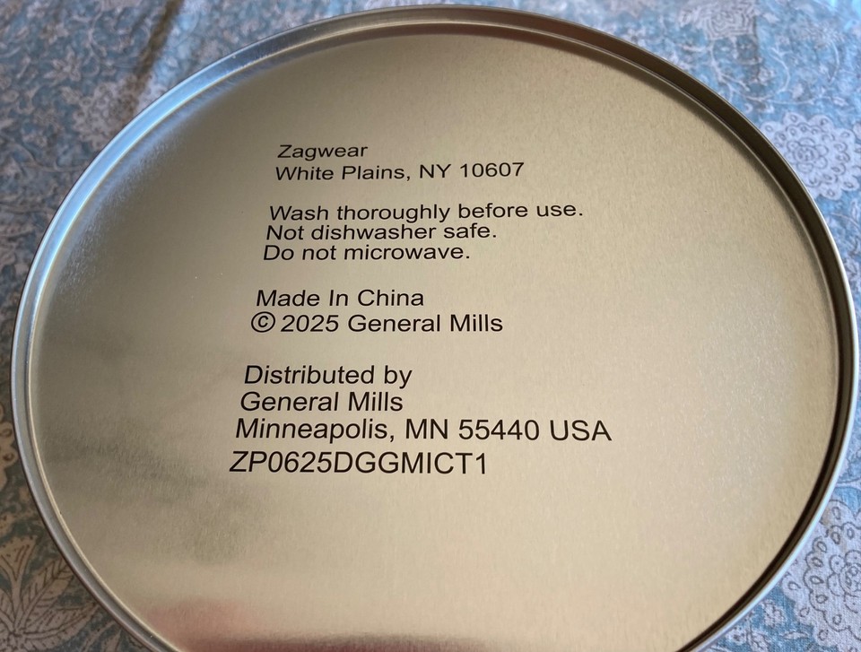 2025 Ltd Ed Christmas Chex Party Mix Collectible Peanuts Charlie Brown ...