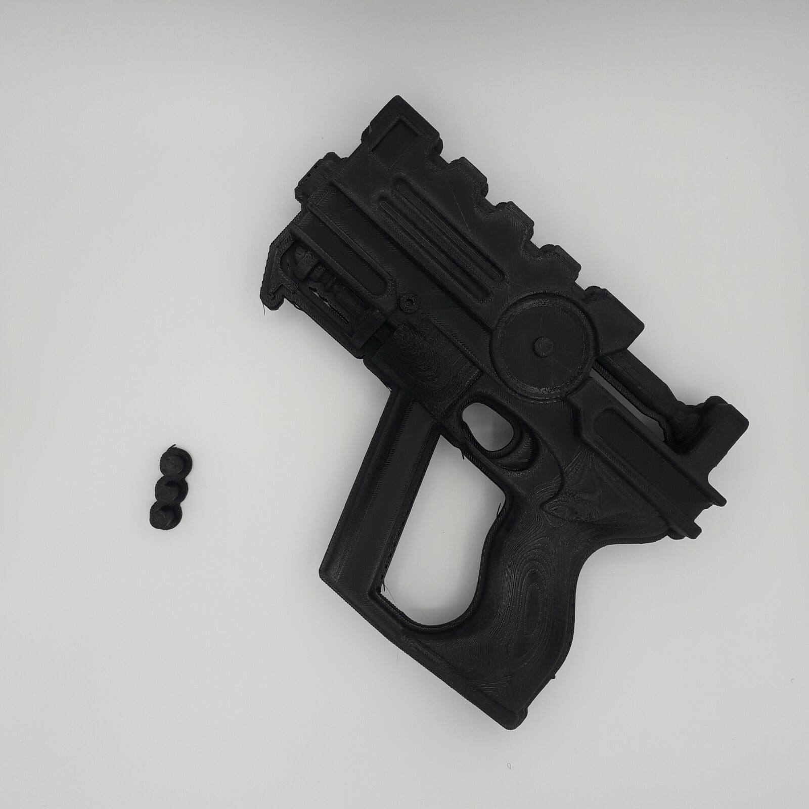 Korben Dallas Blaster from the movie The Fifth Element 3D Printed Prop ...