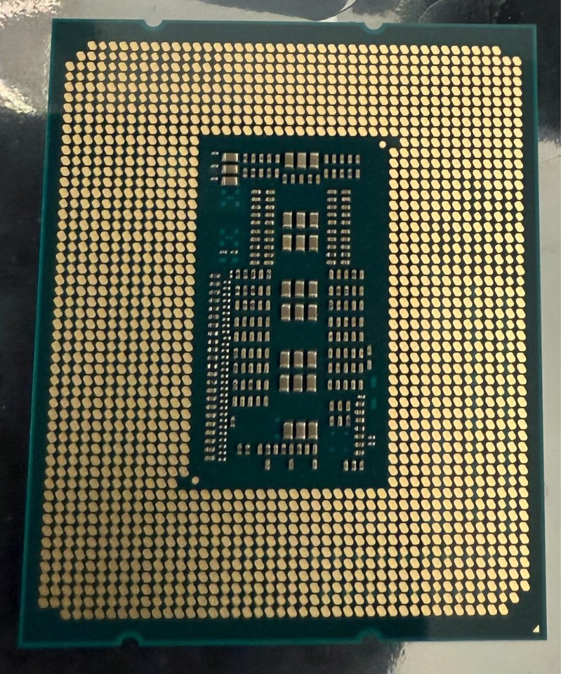 Intel Core i7-13700 2.1Ghz/5.2Ghz Turbo 16-Core Socket 1700 CPU | eBay