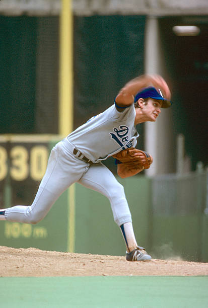 Pitcher Bob Welch Of The Los Angeles Dodgers 1980 Baseball Photo 6 | eBay