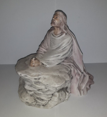 Statues & Figures - Jesus Praying