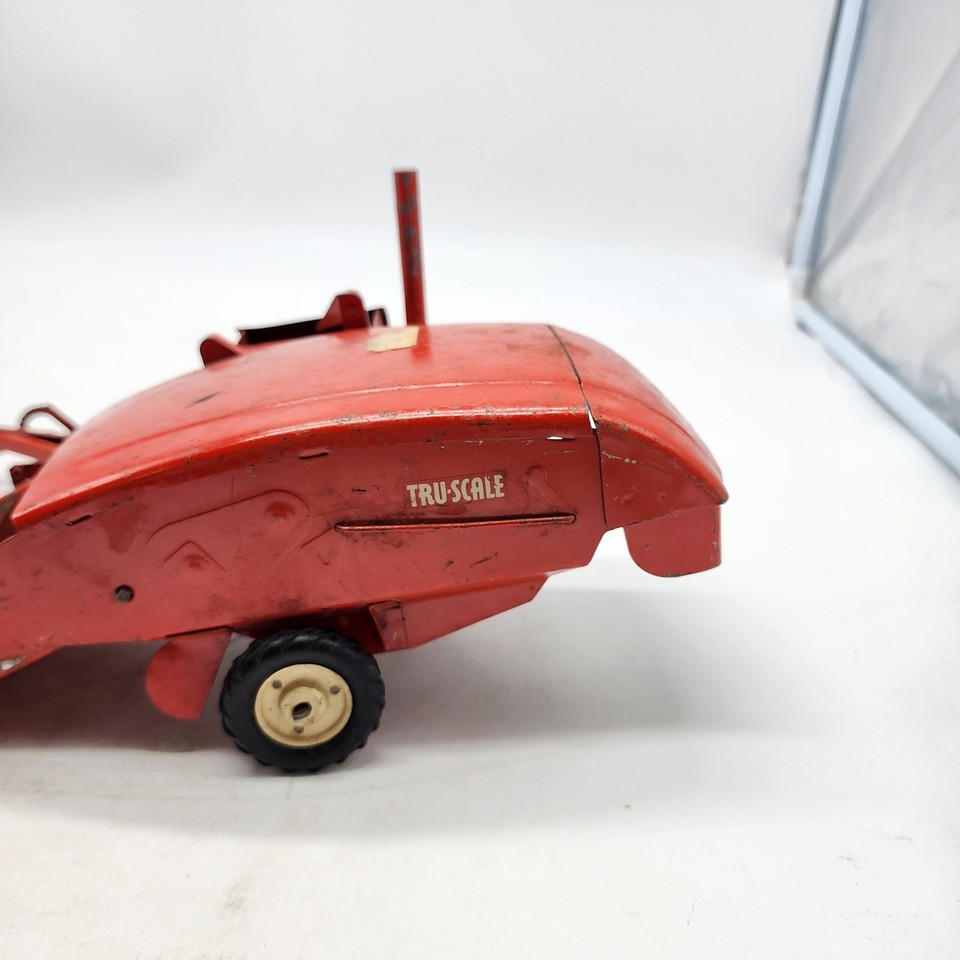 Vintage Tru-Scale Combine Metal Farm Toy Pressed Steel Red 1/16 Read ...