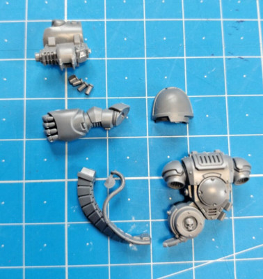 Captain Gravis Bits Left Boltstorm Gauntlet Kit Backpack Primaris 40k ...