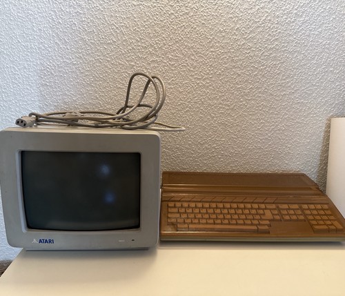 Vintage Retro Atari PC Computer 1040ST FM Monitor SM 124 Set MDI-fähig ...