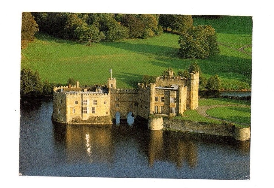 Kent - Maidstone, Leeds Castle, Aerial View - Postcard Franked 1985 ...