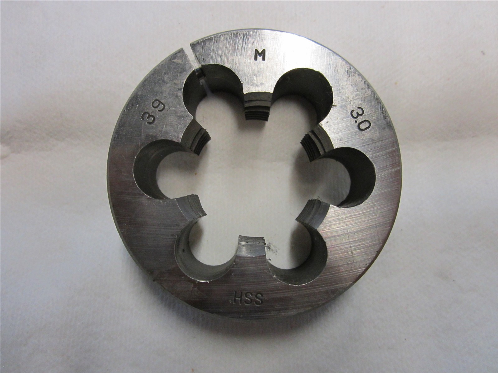 M39x3.00 Metric Fine Thread Round Die 3" Outside Diameter High Speed ...