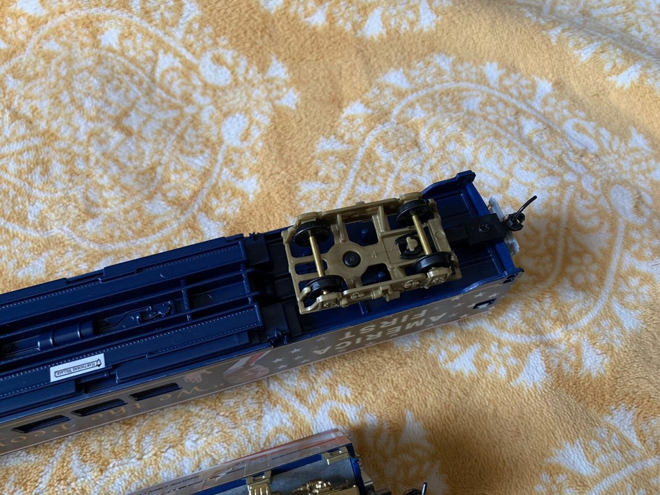 Bradford Exchange Hawthorne Village 45th President Trump Locomotive ...