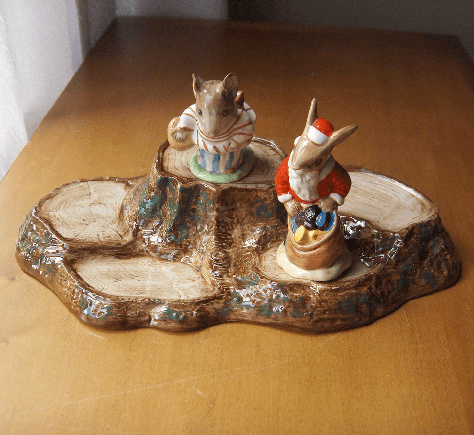 Royal Doulton~Beswick tree trunk cluster display stand~Bunnykins ...