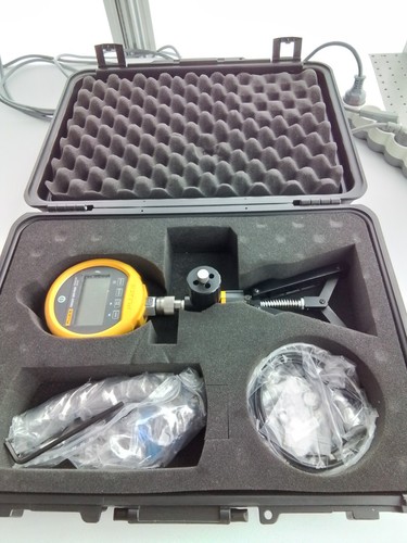 Fluke pump kit 700PTPK2 contain 700PTP-1 pneumatic pump + 700G07 ...