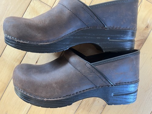 Dansko Pro Leather Clogs Distressed Metallic Bling Size 11 W EU 42 ...