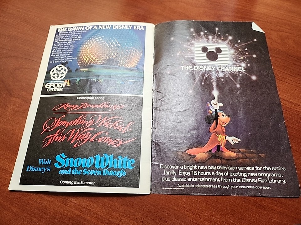 1983 YOUR GUIDE TO MAGIC KINGDOM MAP BOOKLET Walt Disney World Mickey fab 4 | eBay