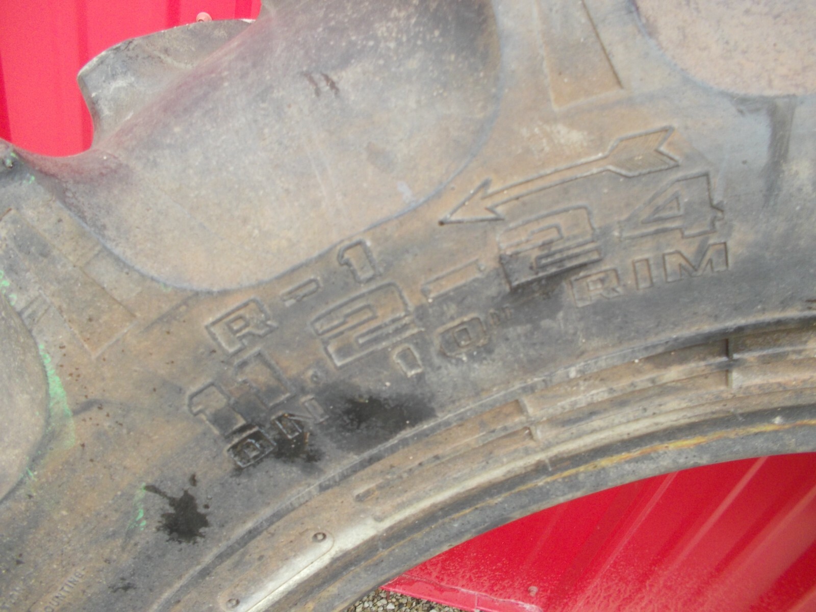 Kelly Springfield 11.2 x 24" rear tractor tire 94% tread long bar short ...