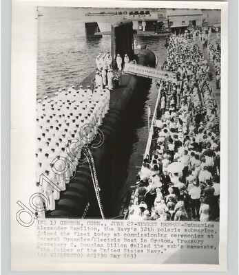 USS Submarine ALEXANDER HAMILTON Commissioned. 1963 Press Photo US ...