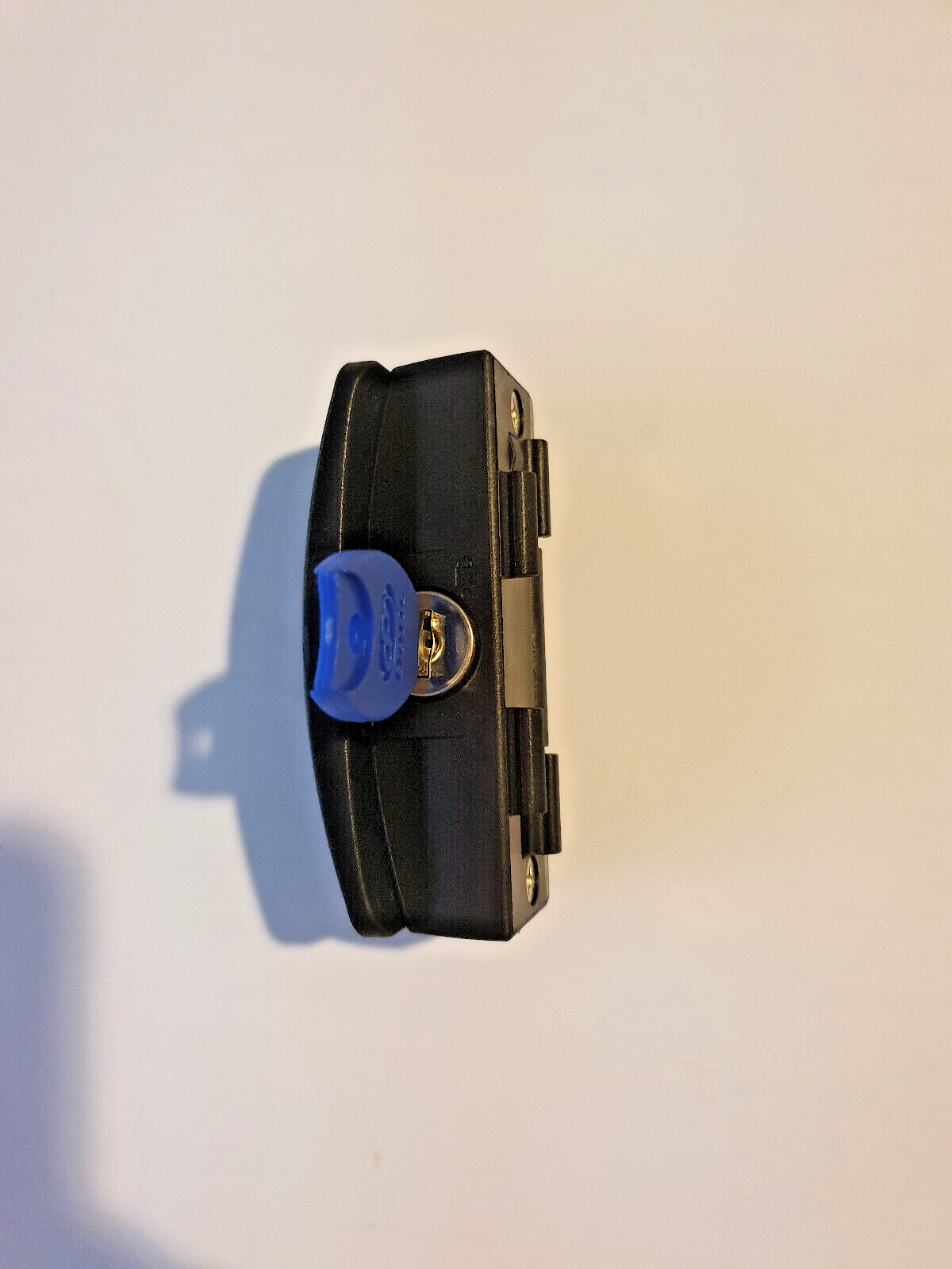 Sliding aluminium window lock handle G James window, 132 window key ...