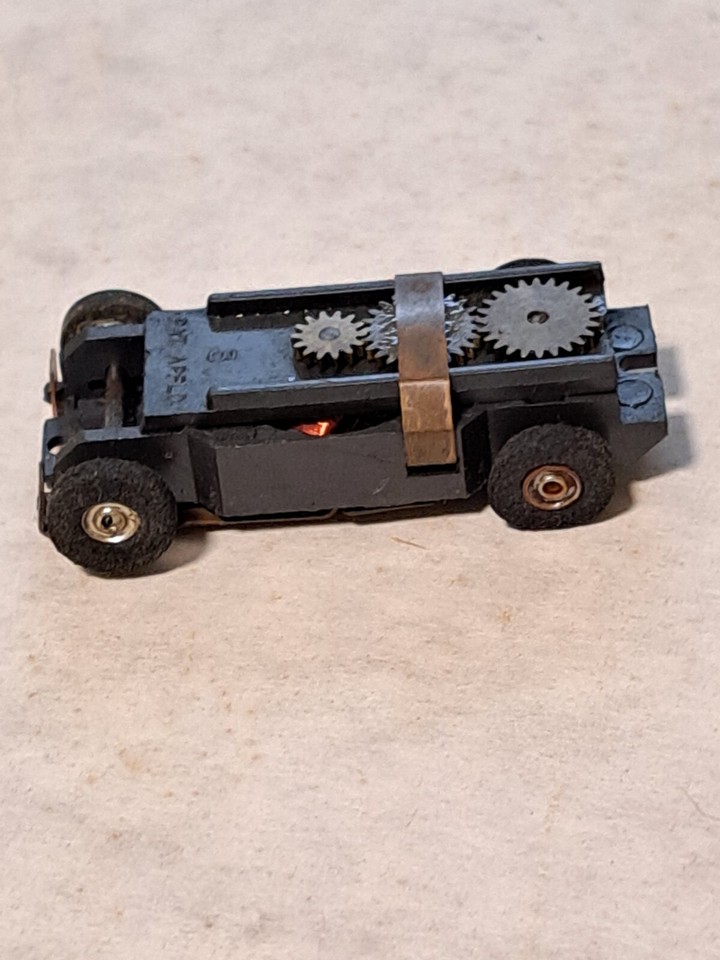 AURORA T JET RUNNING SLOT CAR CHASSIS HO (ew) | eBay