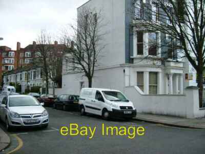 Photo 6x4 Keith Grove, W12 Hammersmith/TQ2279 An 'L' shaped cu c2008 ...