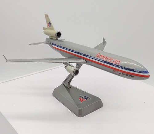 1:250 Scale Built Plastic Model Airplane Commercial Airline Md-11 ...