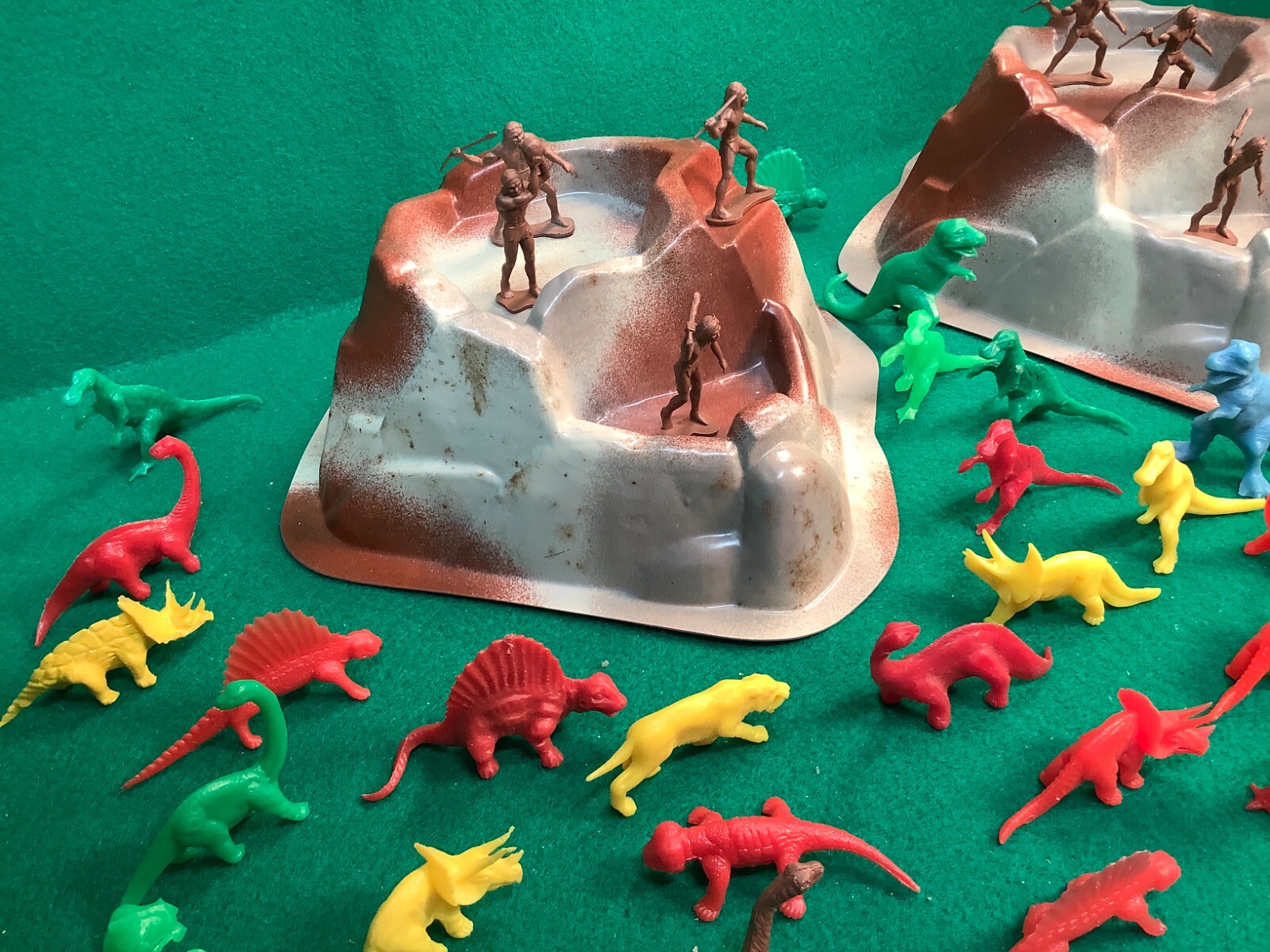 Vintage DFC Dinosaurs & Cavemen Prehistoric Playset Lot | eBay
