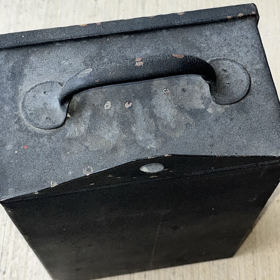 Vintage Air Rifle BB Gun Outdoor Metal Target And Daisy Paper Targets ...