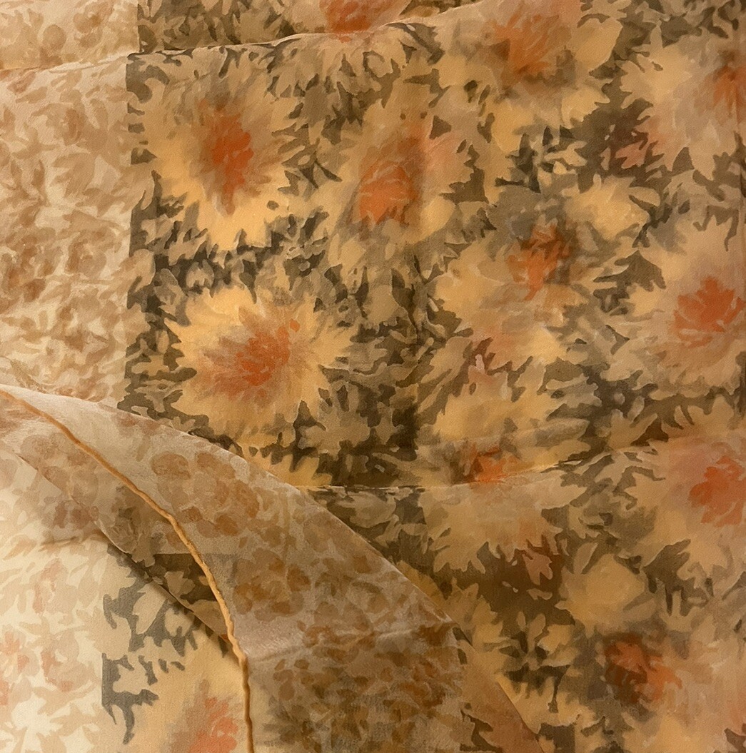 VERA-Vintage Shear Silk Floral 20” Square. Signed. Ve… - Gem