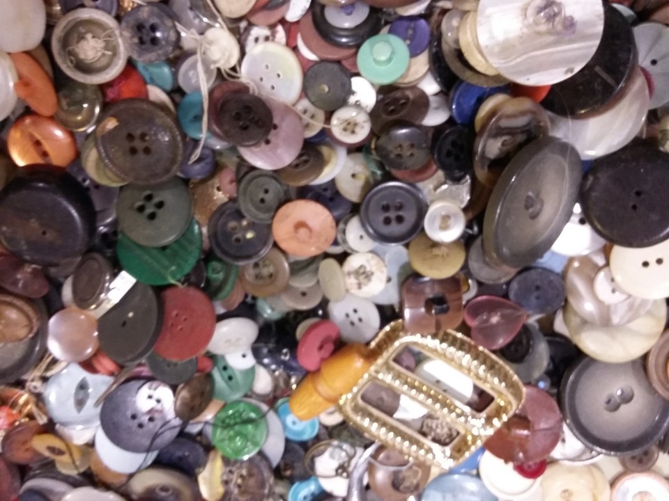 Buttons 1.2 KG Mixed assorted buttons including vintage | eBay UK