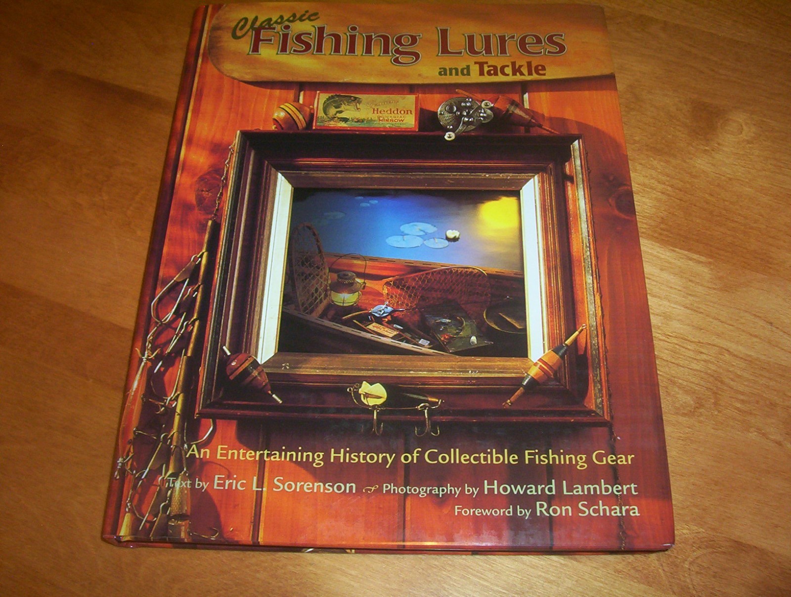 CLASSIC FISHING LURES AND TACKLE Collecting Antique Lure Fishing Gear ...