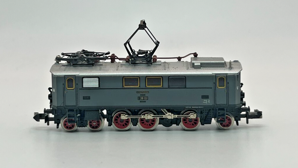 N Scale Minitrix 2912 DRG E36 Electric Locomotive Custom Wood Case | eBay