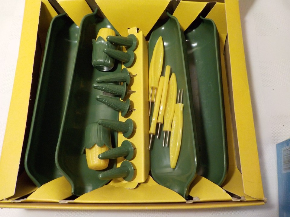 NOS Serv-Rite Corn Servers 4 Husk Dishes, 8 Skewers & Salt/Pepper ...