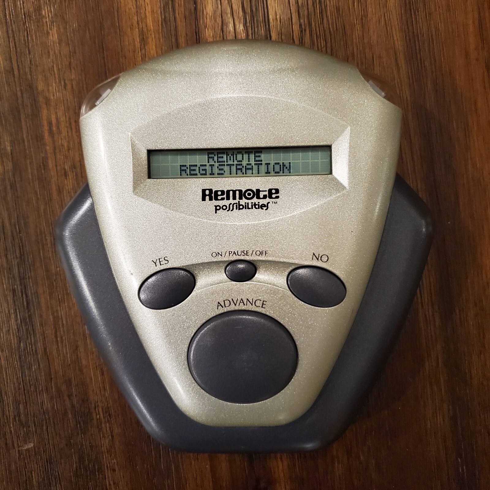 REMOTE POSSIBILITIES Electronic Trivia Game Hasbro 2002 DEVICE ...