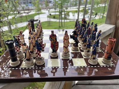 Luxury Chess Set – Crusader Knights, Hand-Painted Resin Pieces, Walnut ...