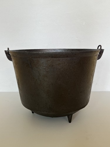 ANTIQUE CAST IRON No 9 COWBOY BEAN POT KETTLE GATE MARKED 3 LEGGED ...