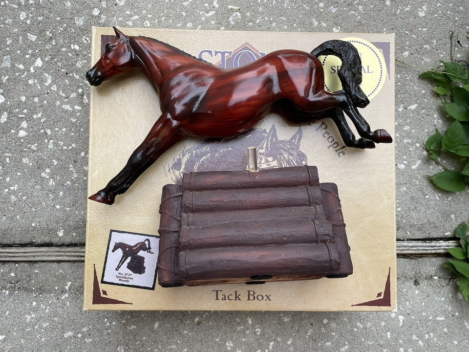 Breyer Peter Stone Jumping Sport Horse Decorator Woodgrain Glossy ...