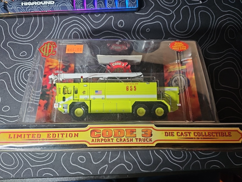 Code 3 Chicago Oshkosh Crash Truck (12150) | eBay