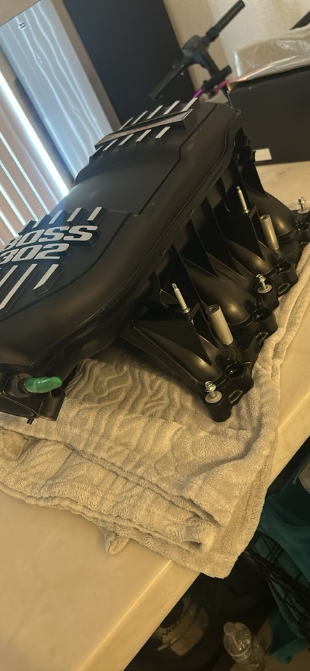 Ported Boss 302 Intake Mani 11-23 Mustang | eBay