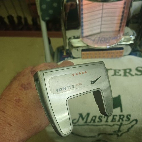 Nike Ignite Putter. 005 5-Dot Mallet . Very Clean 33 Inch | eBay