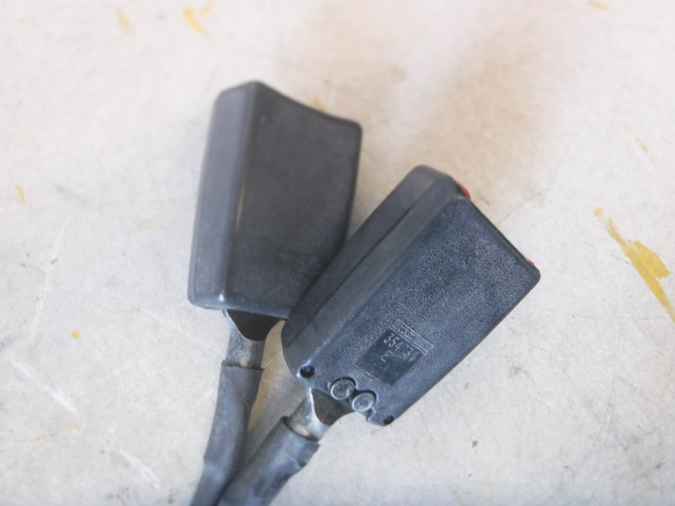 01-07 F250 F350 Super Duty RIGHT FRONT Passenger Seat Belt Dual Buckles ...