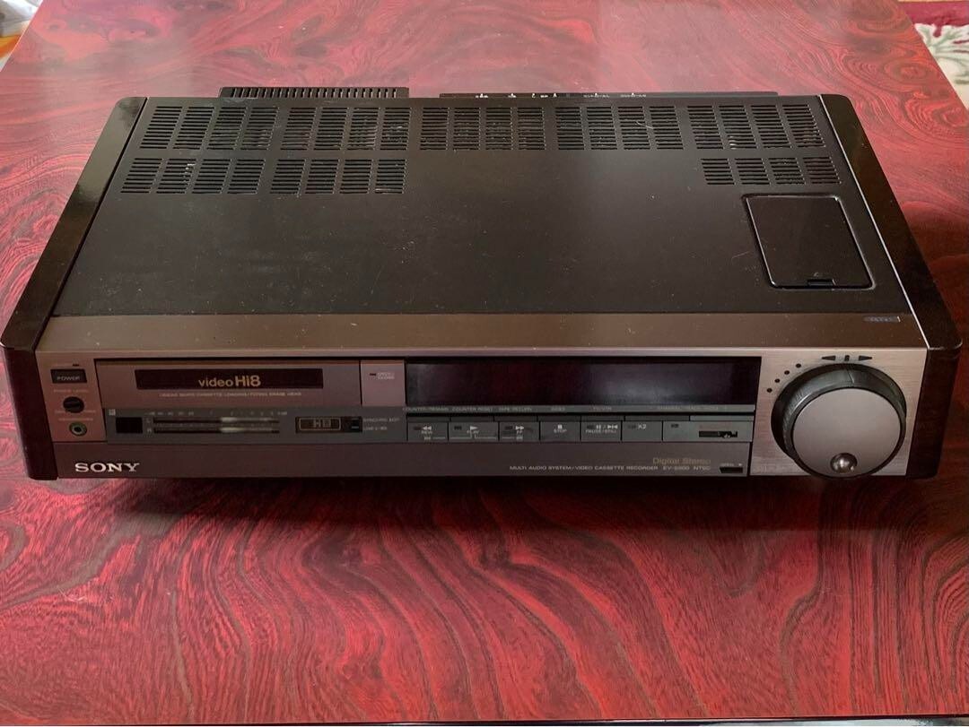 SONY EV-S900 8mm VCR Hi8/Video8 For Parts or Repair Vintage SONY EV-S900 8mm VCR Hi8/Video8 For Parts or Repair Vintage