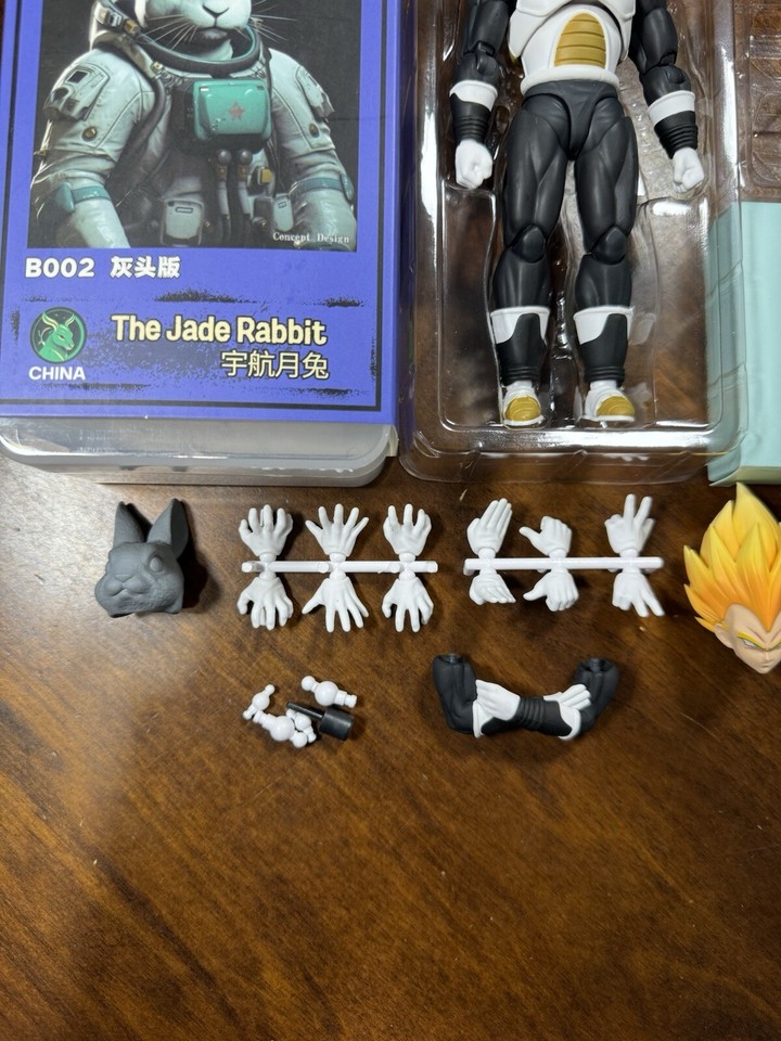 SH Figuarts Dragon Ball Z Kong Studio / Beast Deities Vegeta SSJ & SSB ...