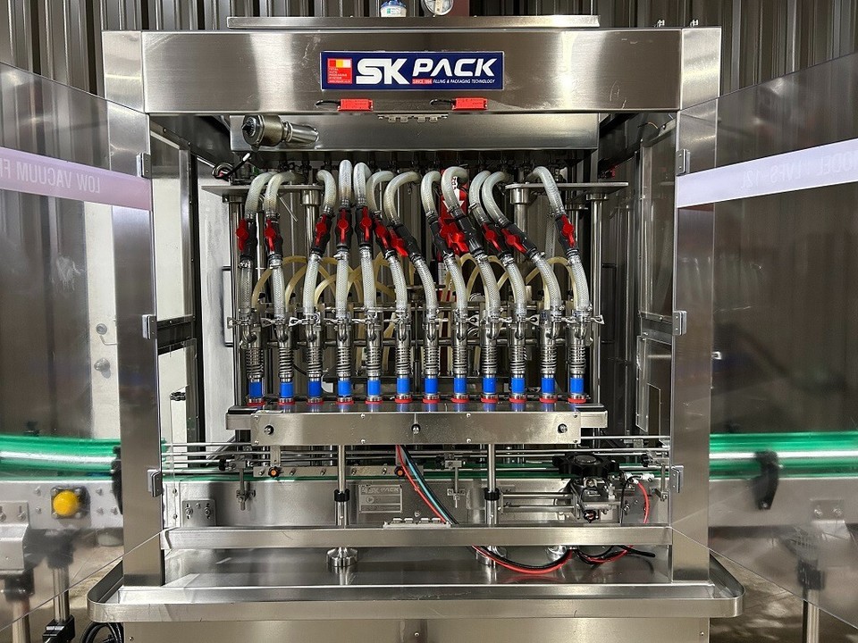 2016 SK Pack Bottling Line Bottle Rinser, Filler Capper Sleeve Labeler ...