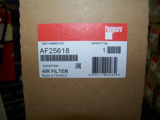 Fleetguard Air Filter part# AF25618 | eBay