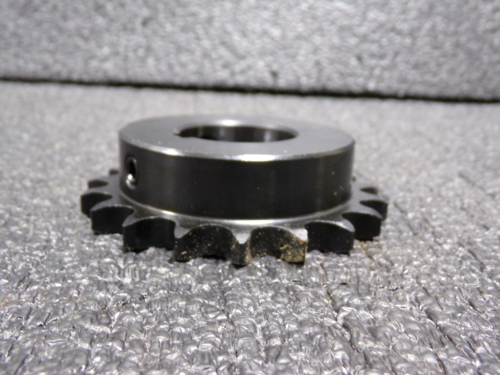 Fixed Bore Roller Chain Sprocket, Chain Size 40, 19 Teeth 40B19F-1 1/4 ...