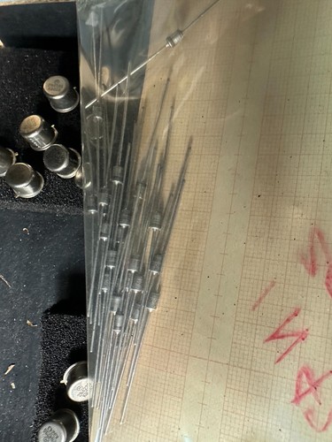 25 VINTAGE MOTOROLA IN4744 15V Zener Diodes | eBay