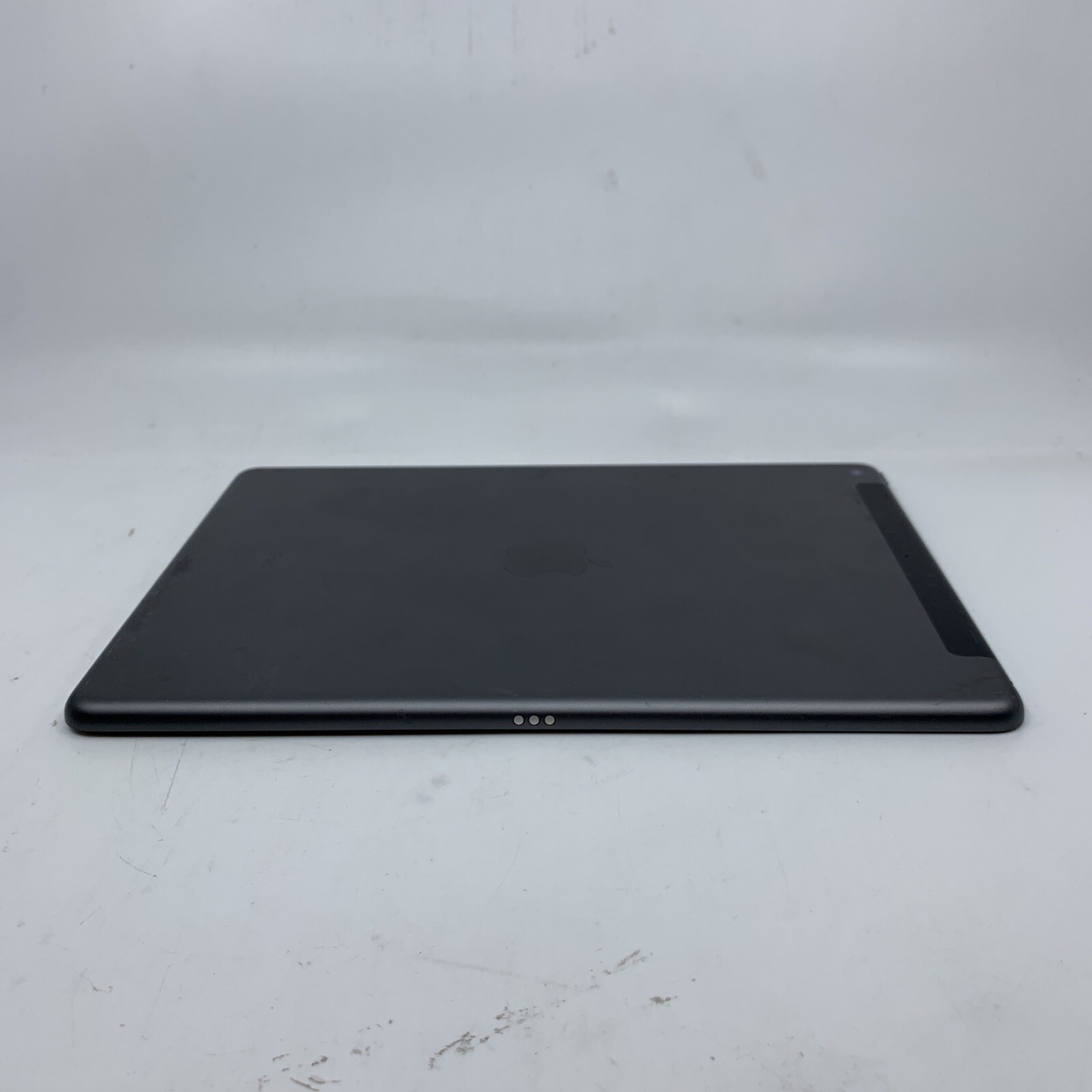 *READ DESCRIPTION* Apple iPad 8th Gen (Model A2428) #77 | eBay