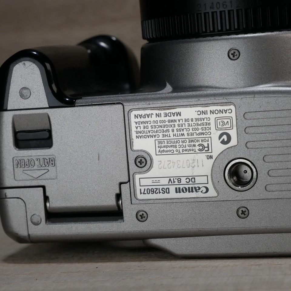 Canon Rebel XT Silver DSLR Camera W 18-55mm lens *TESTED* Shutter 9,052 ...