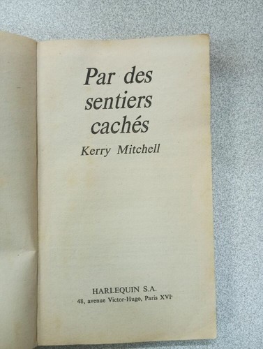 Par des sentiers cachés | Kerry Mitchell | Etat correct | eBay