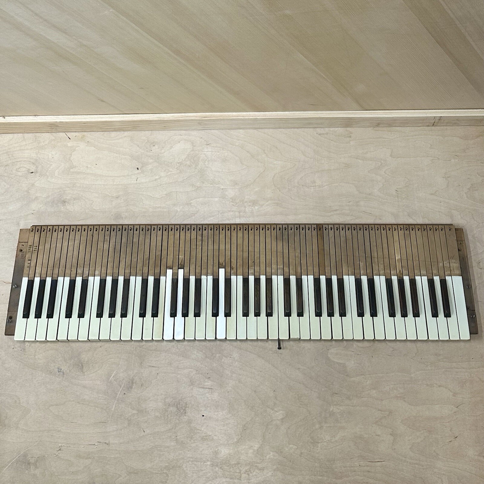 Used Unrestored Set Of 73 Reed/Pump Organ Keys With Frame | eBay