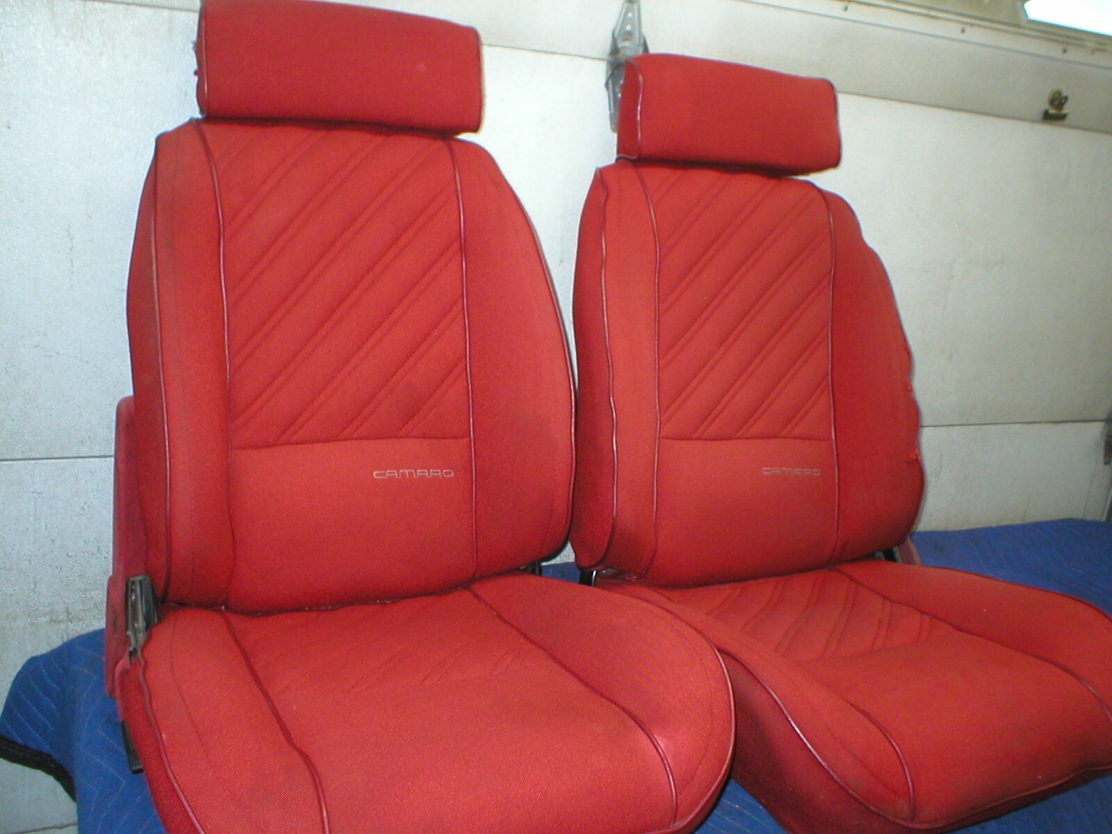 1982-92 Camaro Firebird CARMINE RED CLOTH FRONT SEATS SET PAIR GM 85 86 ...